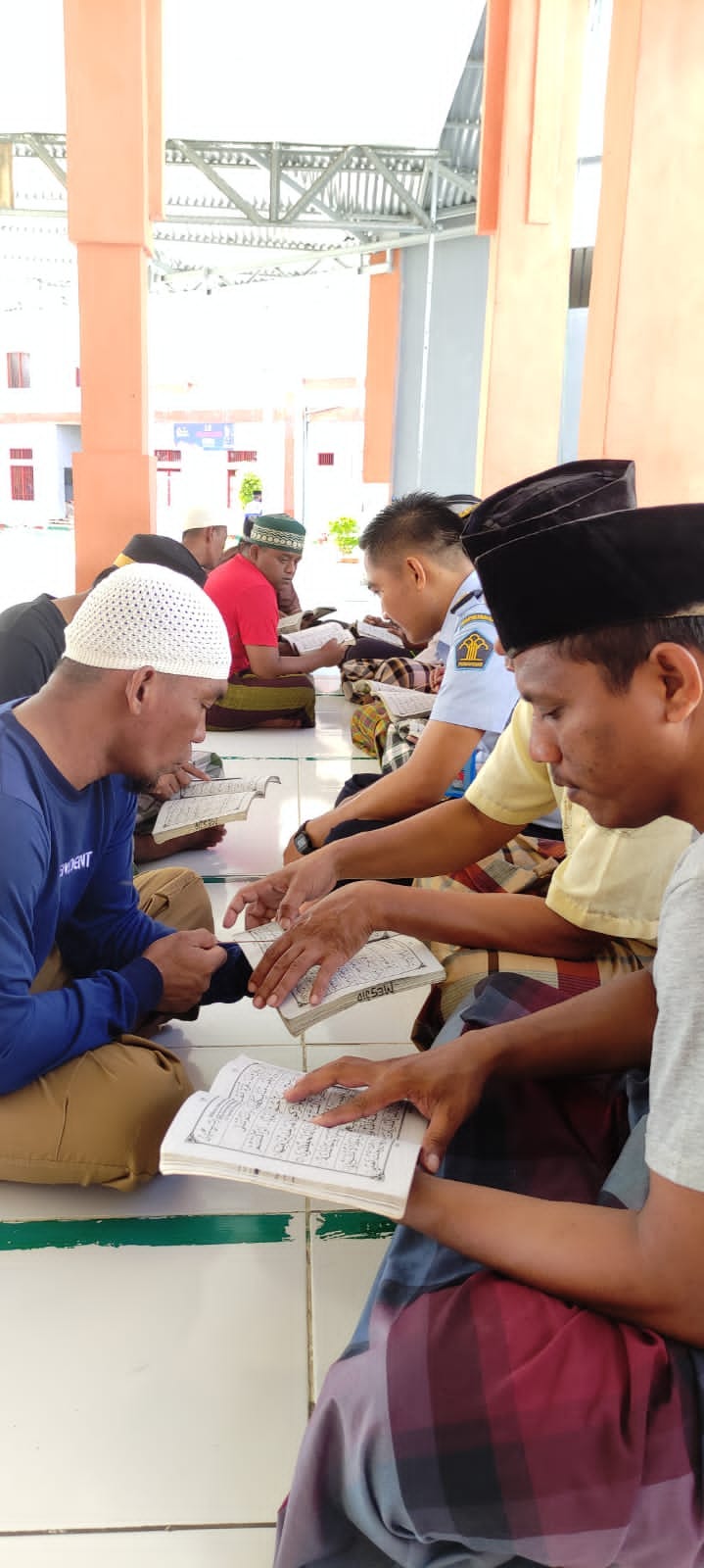 Semangat Belajar Baca Al-Qur’an, Warga Binaan Rutin Pasangkayu Rutin ...