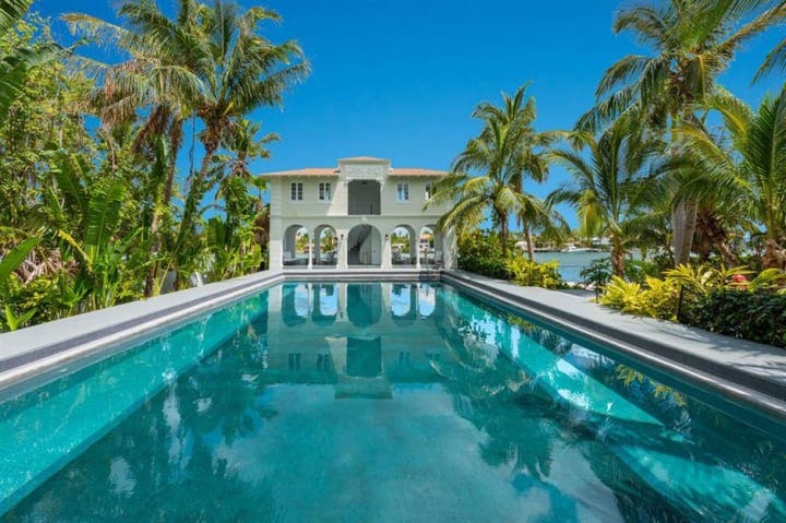 15 Millionaire Mafia Mansions Owned By Infamous Kingpins | by Vidello ...
