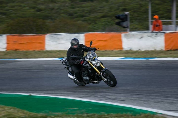 BMW RIDING EXPERIENCE 2018. Autódromo do Estoril | by Viagens ao Virar ...