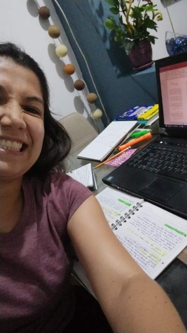 Hice las paces con la educación 👨🏻‍🏫 | by Viviendo en propósito | Medium