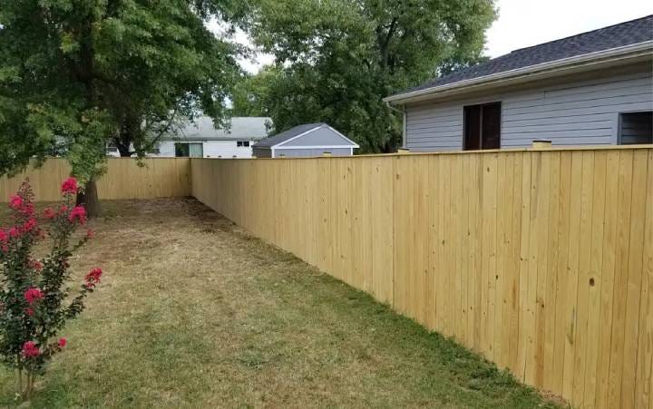 Privacy Fence Installation Options in Bowie - Fence & Deck Connection ...