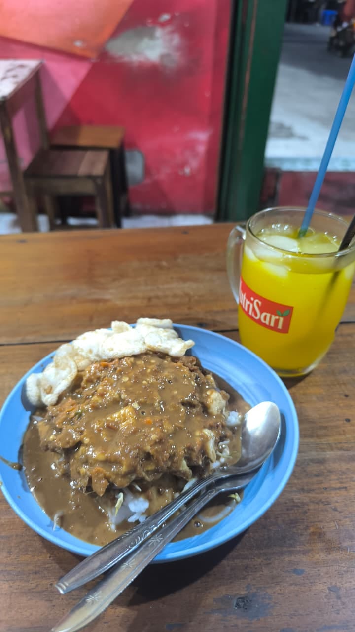 Seporsi Tahu Tek setelah Hati Terpotek - A. A. Habib - Medium