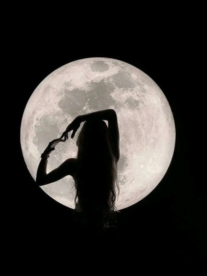 🌙🕊Moon Girl | by 🎀Roza🎀 | Jun, 2025 | Medium