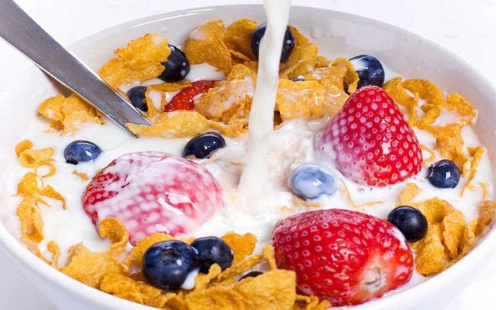 Corn flakes: Healthy Breakfast Diet | by Century_Foods | Medium