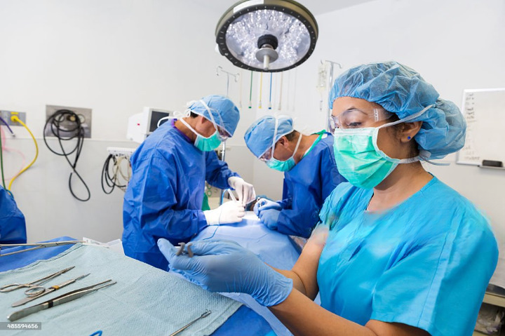 The Role of a Surgical Tech: A Comprehensive Overview | by Samrat Das ...