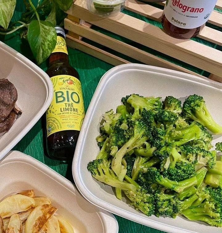 “Organic Oasis: A Culinary Retreat at Our Pure and Wholesome Restaurant ...