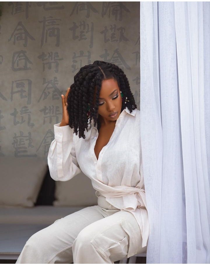 My Hairxperience. Beverly Naya | by Chioma Ukpai | ILLUMINATION’S MIRROR | Jan, 2024 | Medium