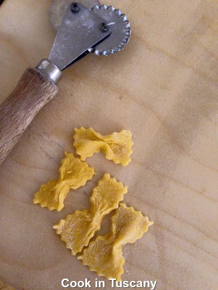 Making bow tie pasta in Tuscany. www.cookintuscany.com | by Linda ...