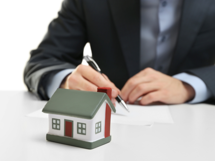 Underwriting Support: A Crucial Component of Insurance Assessment | by ...