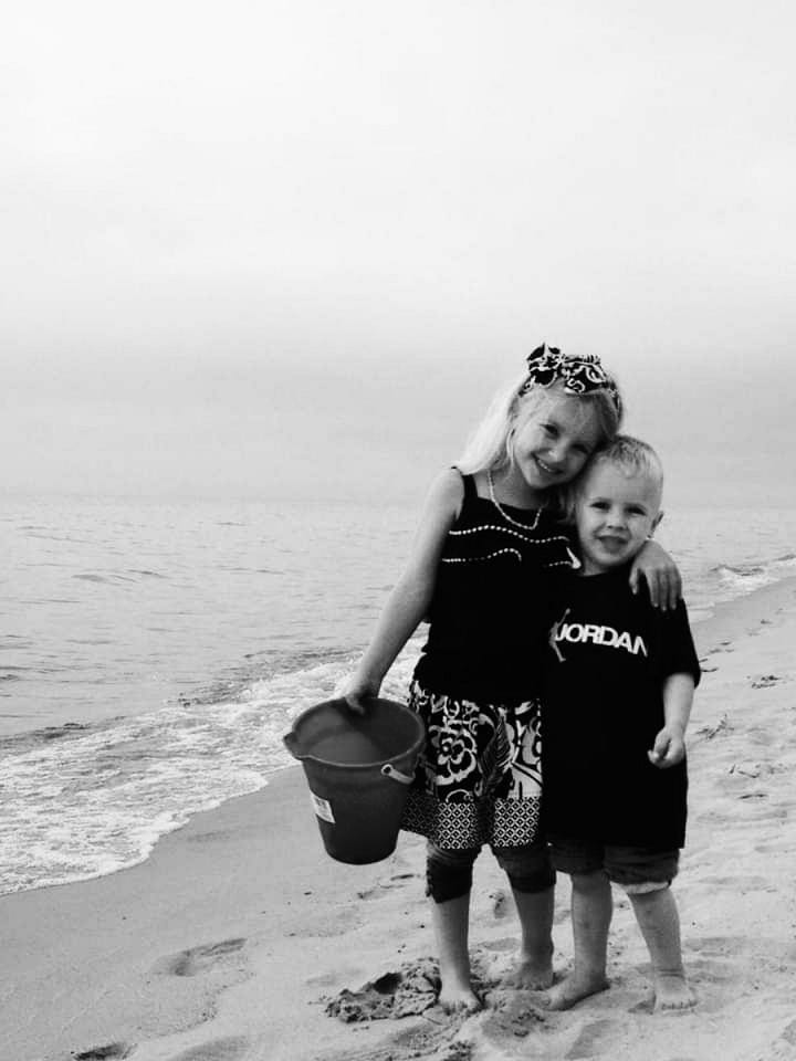 The death of, K.Covault. A Photo; Like the beauty of the colored image ...