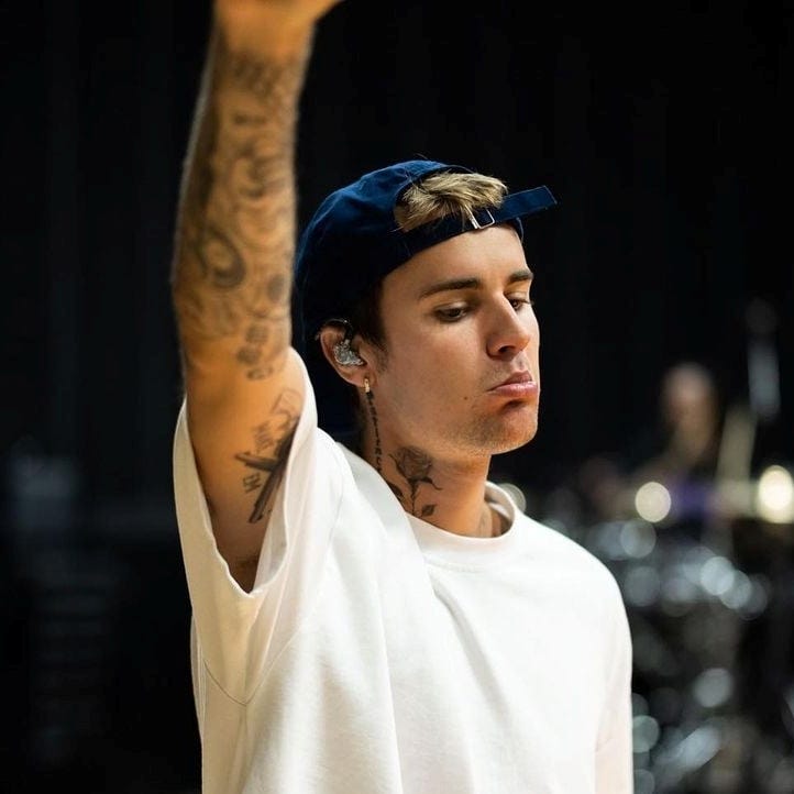 The Weeknd and Justin Bieber Continuously Shine in the Music Charts ...