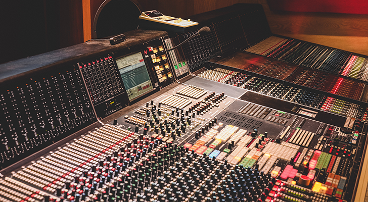 Revelations in Rock: Exploring the Influence of Studio Musicians ...