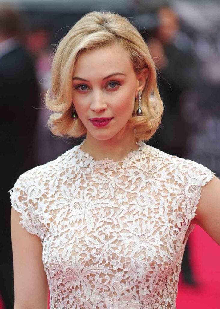 SARAH GADON BIOGRAPHY, AGE, BOYFRIEND, INCOME & UNKNOWN FACTS | by ...