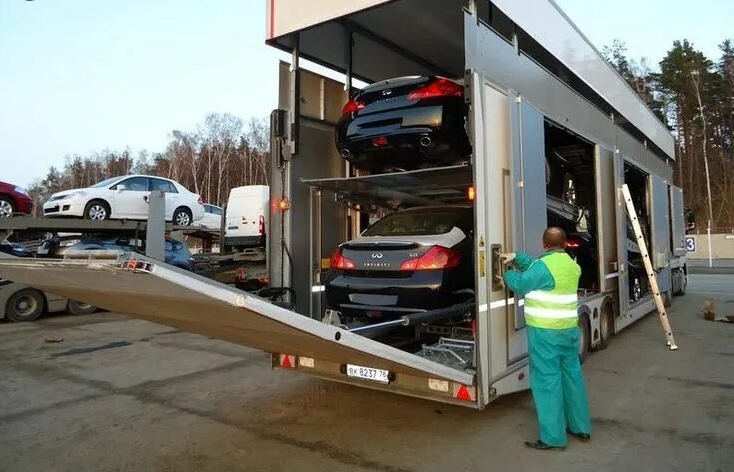Exploring the Benefits of Enclosed Vehicle Transport with Broadway Auto ...
