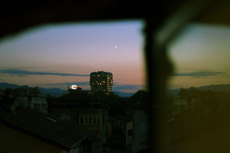 Malam Ini Bulan Biru Datang | by holaulia | Medium