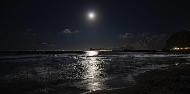 DAGAT. dagat kung saan ang puso nati’y… | by ೀEshy’s words of wisdomೀ ...