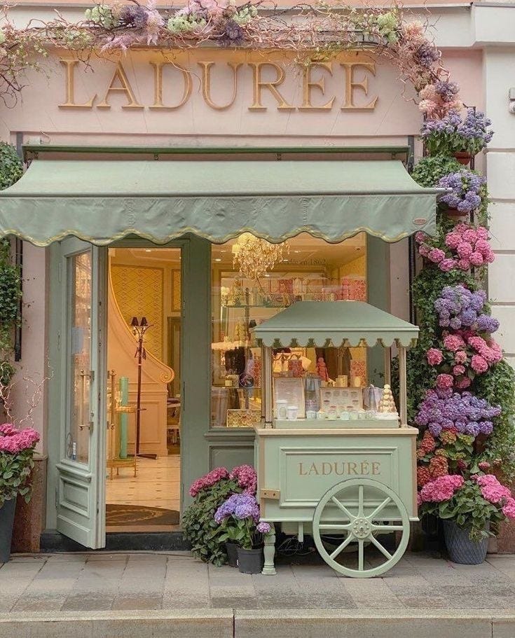 macarons. photo cr.on pinterest | by xnggiii | Medium