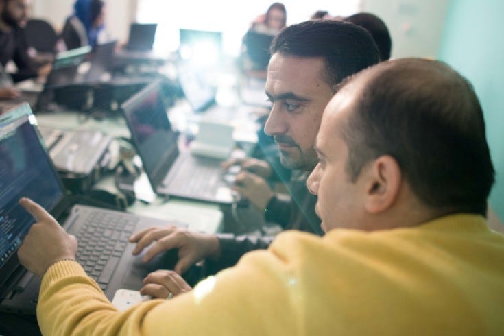 Teaching Displaced Iraqis and Syrian Refugees How To Code | by Vocativ ...