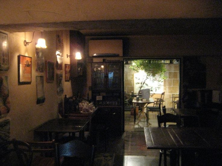 if this café could talk, i think it would never truly be quiet again ...