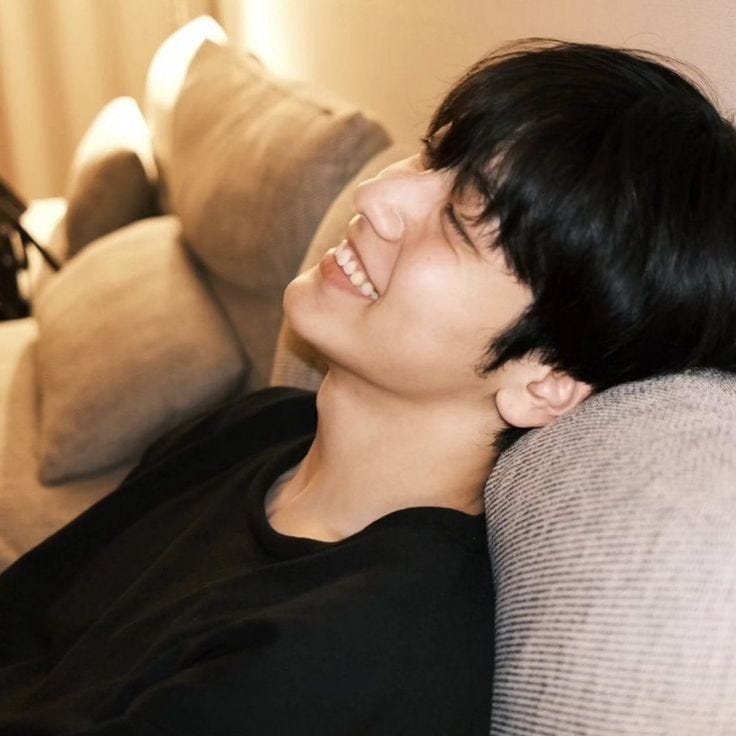 Samudra yang Mimpinya Menggantung di Langit Kamar | by Kalandra. | Medium