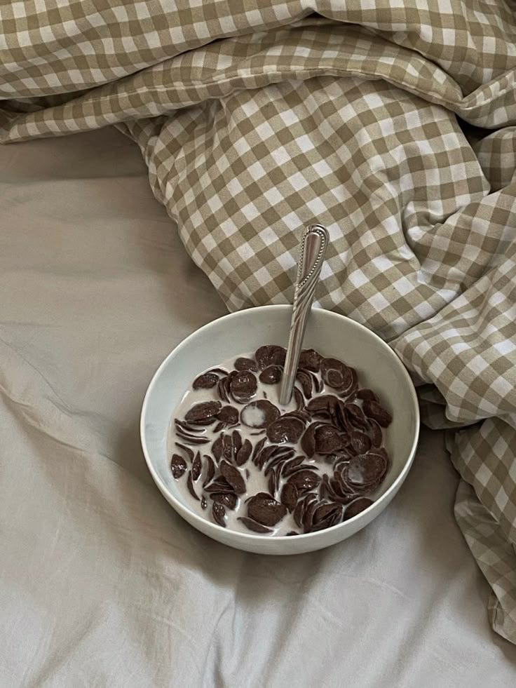 Random Deep Thoughts About Life While Eating Cereal at Midnight | by Brain Fog Journal | Jun ...