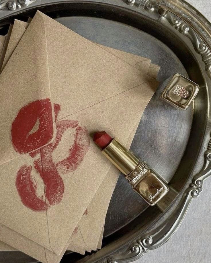 Merah Muda - Alexandra - Medium