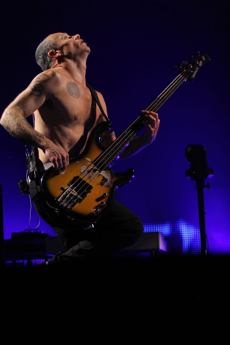 “Bass Tercipta Untuk Flea”. Michael, menjadi bagian inti dari band ...