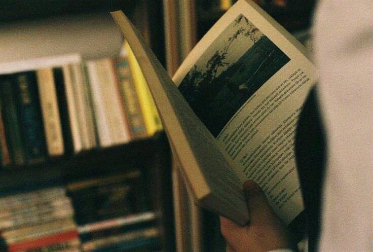 ikaw sa bawat kwento. to you, i offer the heart of a story… | by idiocist soliloquy | Medium