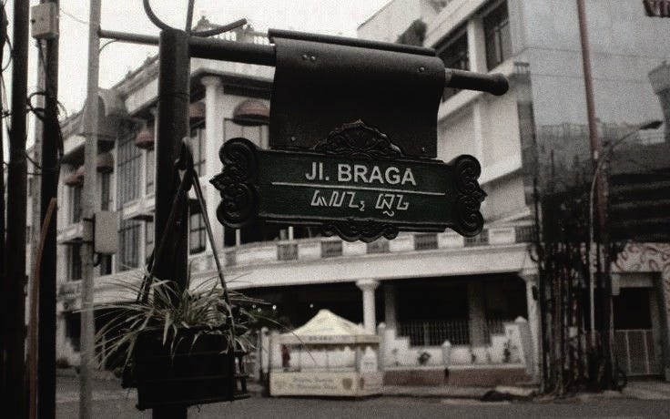 Kue Balok Cokelat —. Angin dingin dan langit gelap yang… | by blackice ...