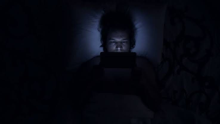 ODD HOURS. It's 10 past 2 Shall I call it… | by Dr.MAROOF PALL | Medium