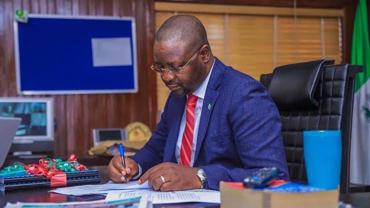 Chief Sunday Dare: A Transformative Leader With Midas Touch, First ...