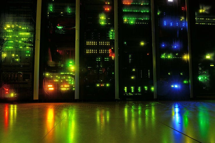 What is “The Cloud” Part 3: Hybrid Cloud | by Steve Eiting | Medium