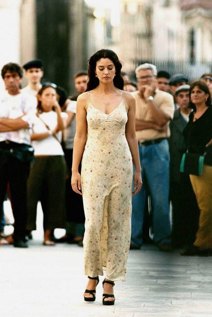 Female self-objectifying. How society brings women to dissociation ...