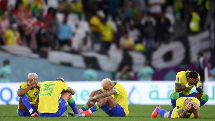 O Brasil ainda é o país do futebol? | by Yan Alves - Meu Portfólio | Medium