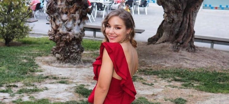 El sueño de Aitana Parres como presentadora de televisión | by Aitana Parres | Medium