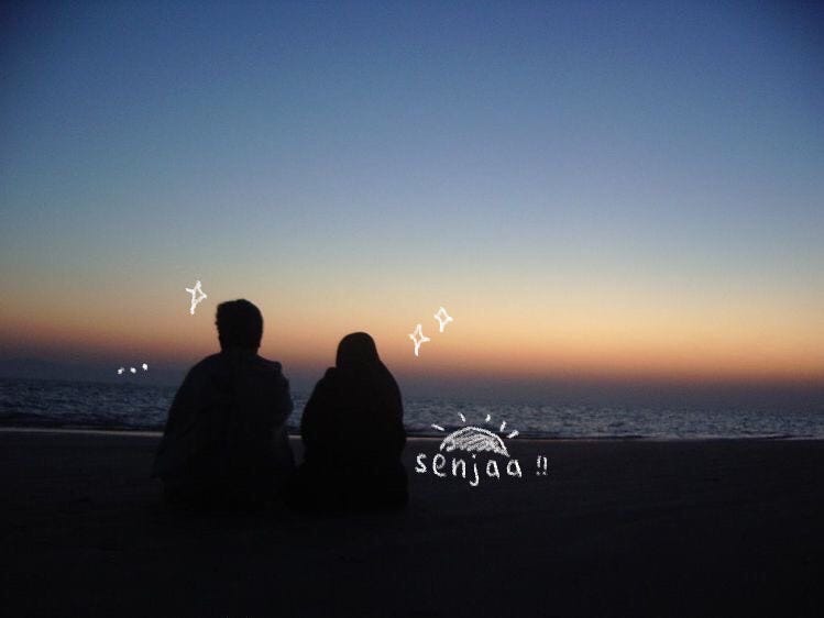 cerita tentang senja;. bagi sebagian orang, senja adalah satu… | by ...