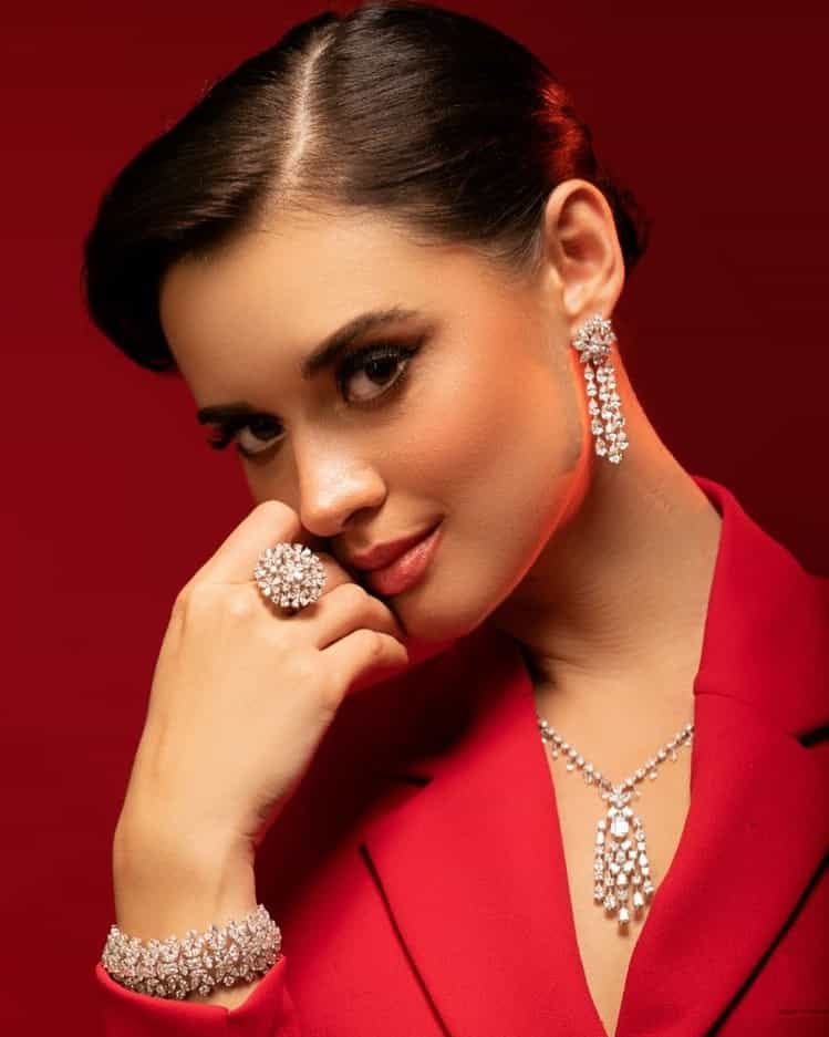 Best Indian Solitaire jewellery magazine by GJEPC. - Ajit P Gjepc - Medium