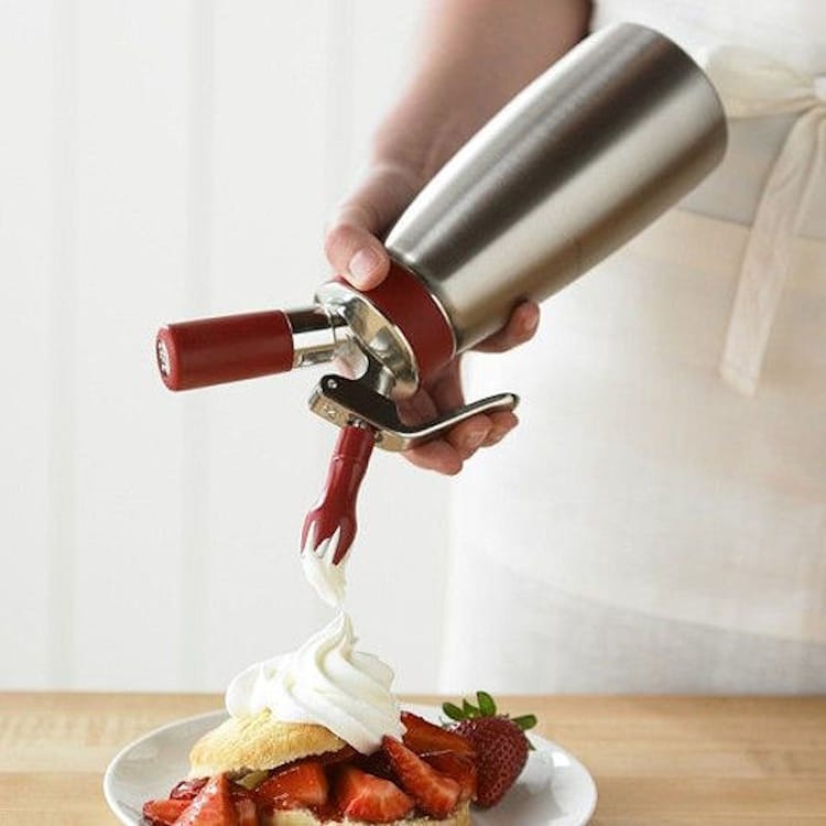 iSi Whipped Cream vs. Regular Whipped Cream: Which One is Better? | by ...
