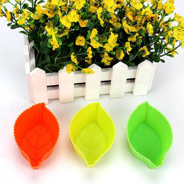 How to use silicone baking ware?. The first use of silicone appliance ...