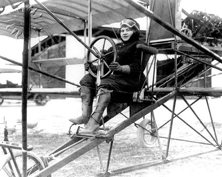 On This Day: Blanche Stuart Scott is the first female American pilot to ...