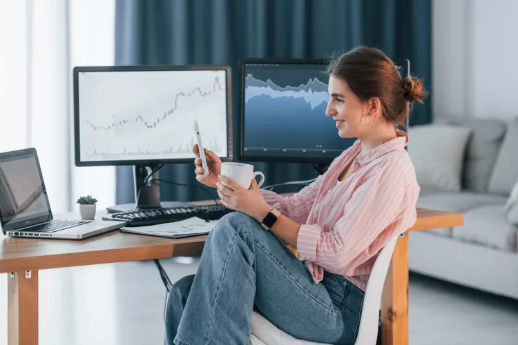 Best Cryptocurrency Trading Courses for February 2025 | by Mr. Raushan | Feb, 2025 | Medium