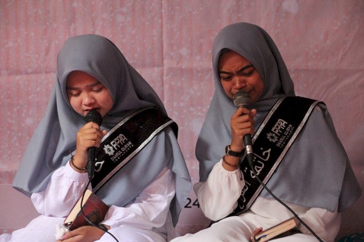 2 Santriwati Tahfizh Intensif Selesaikan Hafalan Al-Qur’an 30 Juz, PPPA Daarul Qur’an Yogyakarta ...