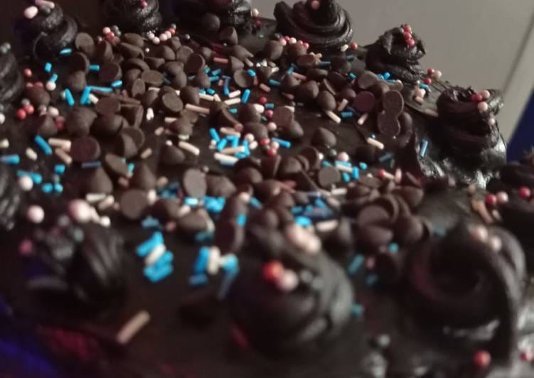 Extraordinary Chocolate Truffle Cake - Megumina - Medium
