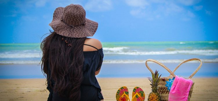 How Waterproof Beach Bag In Australia Help You To Enjoy Your Beach Day ...