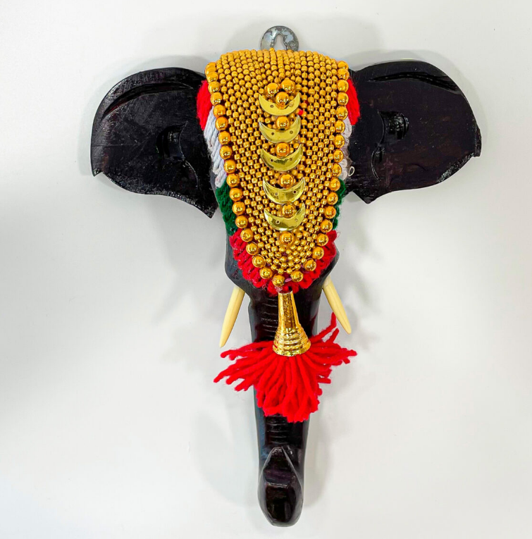 Kerala Handicrafts offers a wide range of exquisite products that ...