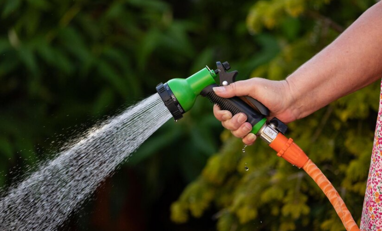 Adding Elegance to Your Yard: Stylish Garden Hose Nozzles - Delrico ...