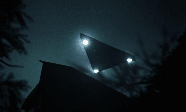 Large Triangle Alien Craft Encounter In Malaga Spain | by Johnmooner ...