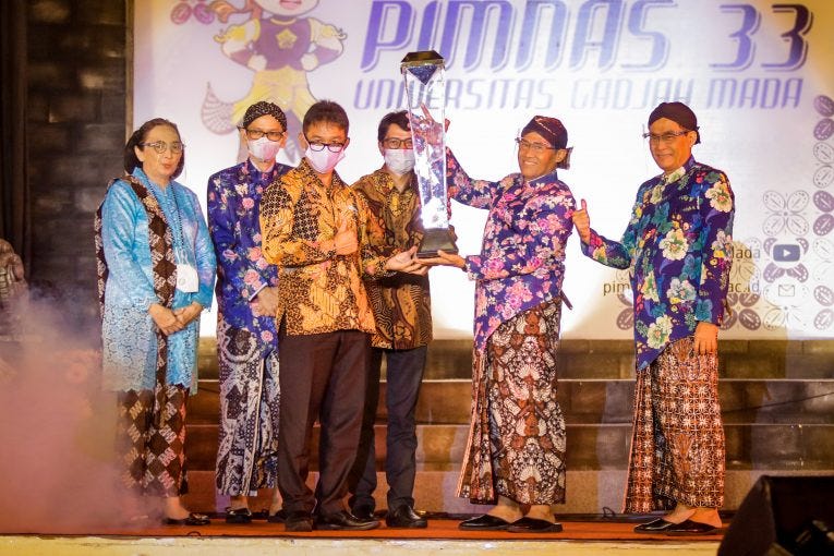 Mengukir Prestasi Lewat Pekan Ilmiah Mahasiswa Nasional (PIMNAS) ke-33 ...