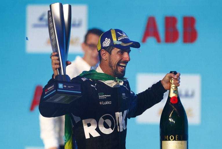 Lucas Di Grassi e Fórmula E: parceria que deu muito certo | by Rodrigo ...