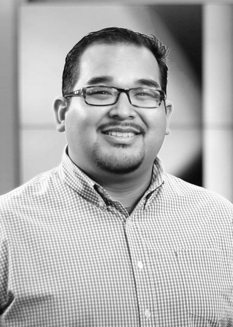 Meet Joe Ruiz. Digital News Editor | by NPR Oye | NPR Oye | Medium